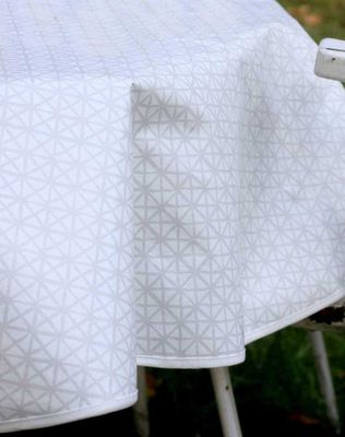 Köp vaxduk i textil på metervara online | Broarne.se