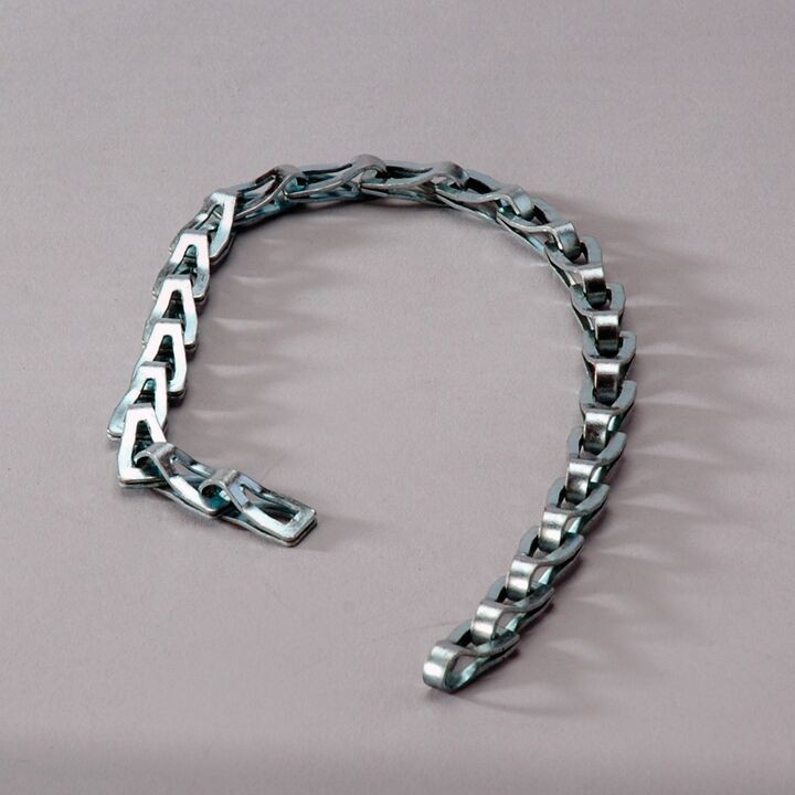 RETAINING CHAIN