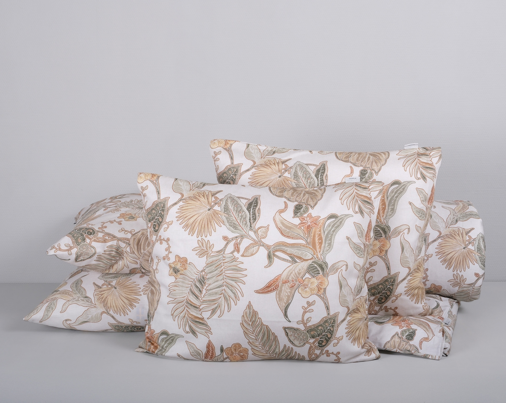Ekerö Beige Satin Blommigt Bäddset Dubbeltäcke 220x220 Värnamo of Sweden