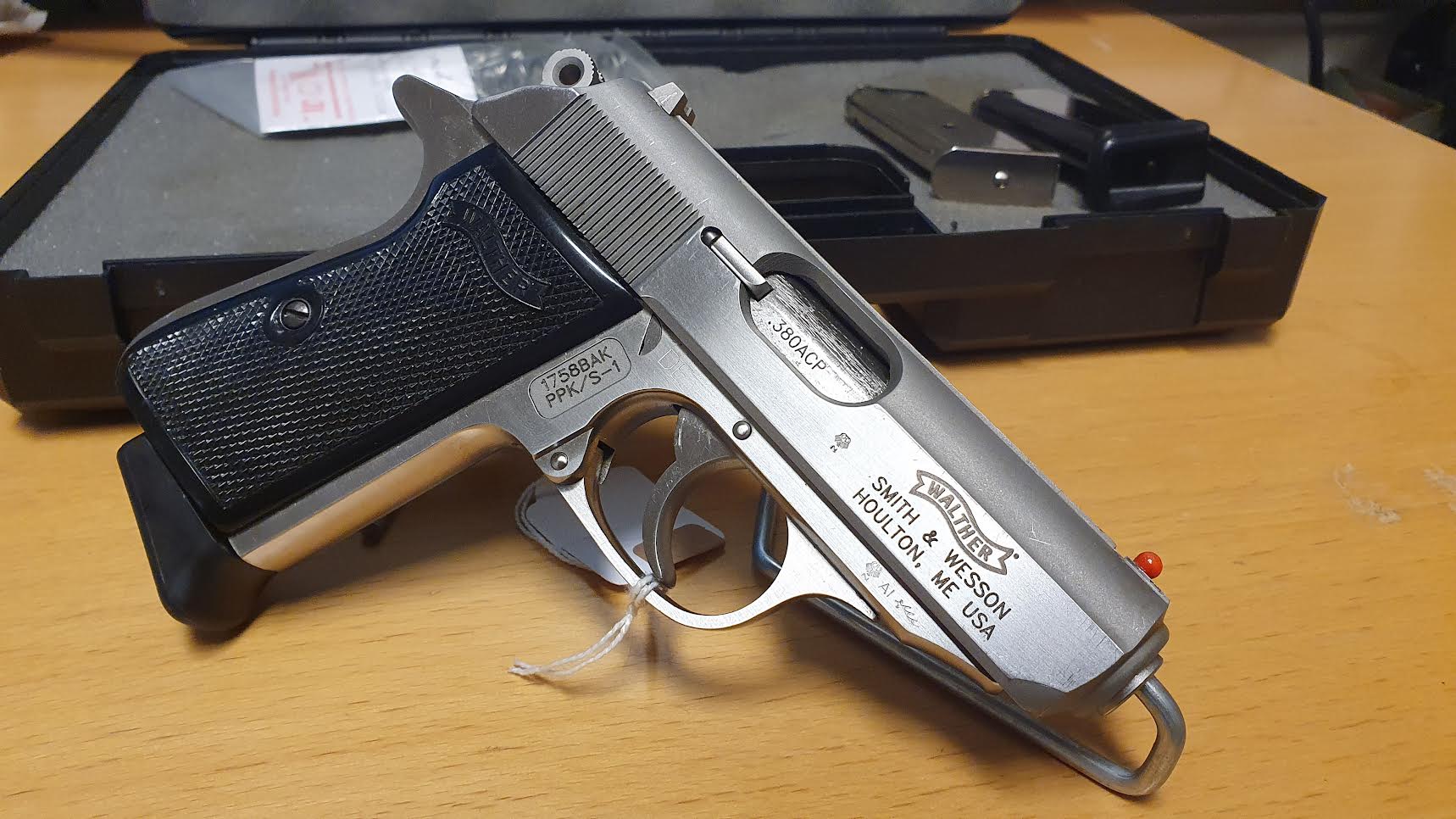 Walther PPK/S 9mm/380ACP , s/n 1758BAK